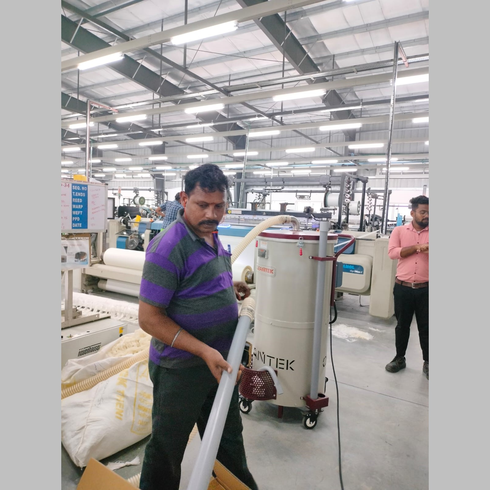 Cleantek | Products | Industrial Vacuum Cleaner Ivc500 Manufacturers