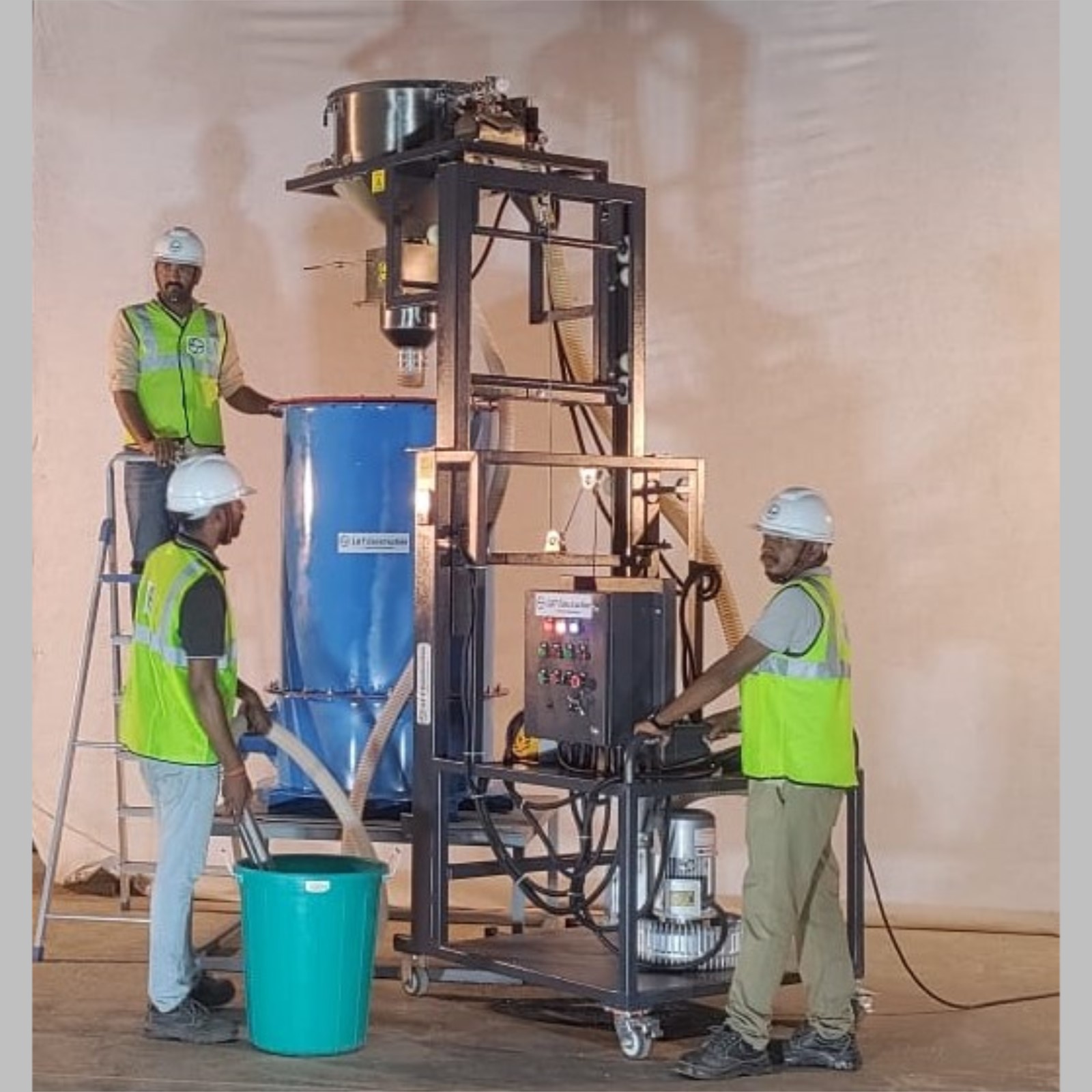 Cleantek | Products | Vacuum Loader Manufacturers
