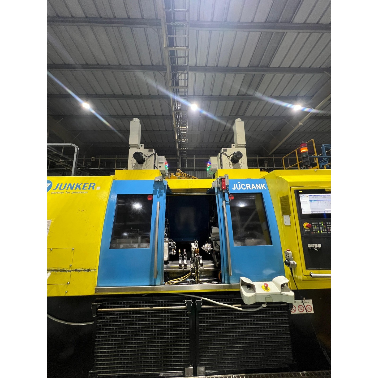 Why Oil Mist Collectors are Essential for CNC Machining ? Bene...